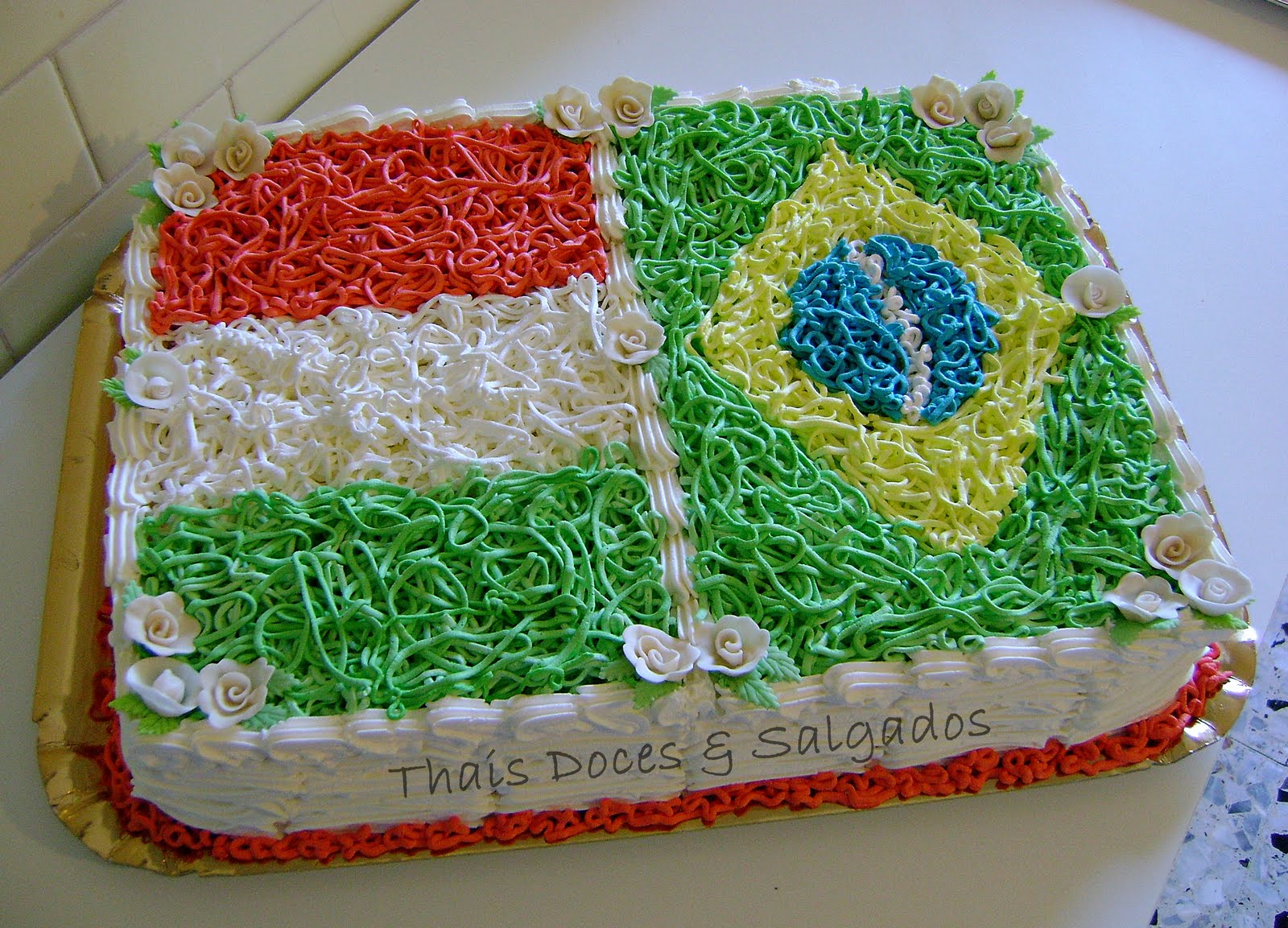 Confeitaria Artistica: Bolo Brasil Italia de Chantilly