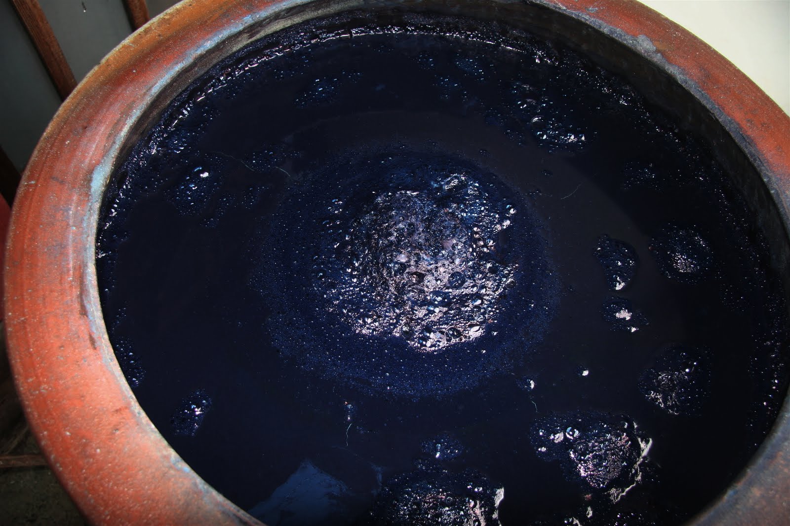 Japanese Textile Workshops 日本のテキスタイル ワークショップ: Indigo Reduction