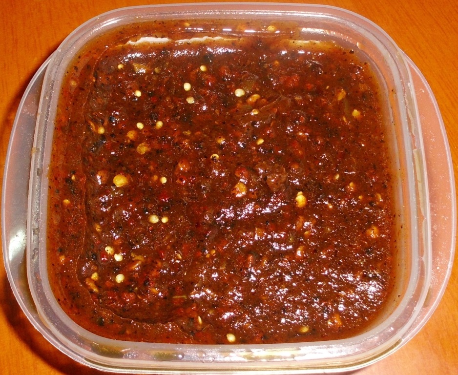 El Fogón de Leña: Salsa de chile morita.