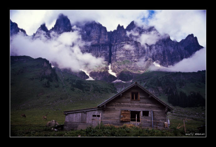 Last Flight Out Photography: A Cabin in the Swiss Alps