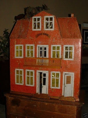 My Dream Dollhouse: German Antique Dollhouse