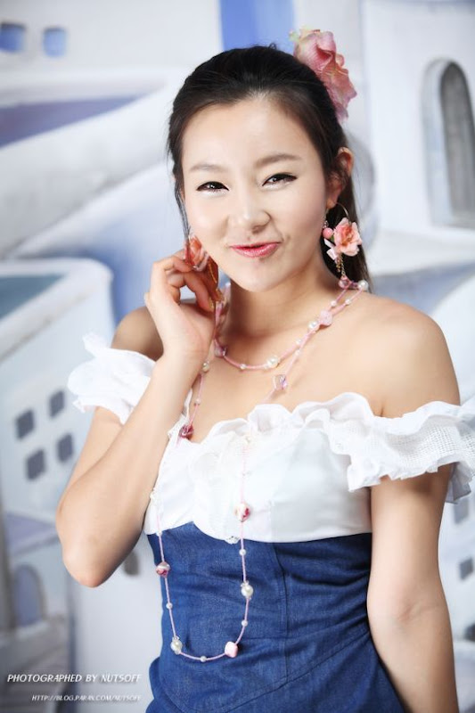 Ji Yeon Soo in White And Blue Mini Dress