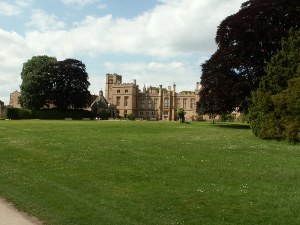 Mick & Lyn's overseas adventure: 12 June 2010 Sherwood Forest, Newstead ...