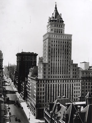 New York - History - Geschichte: Heckscher Building 1924