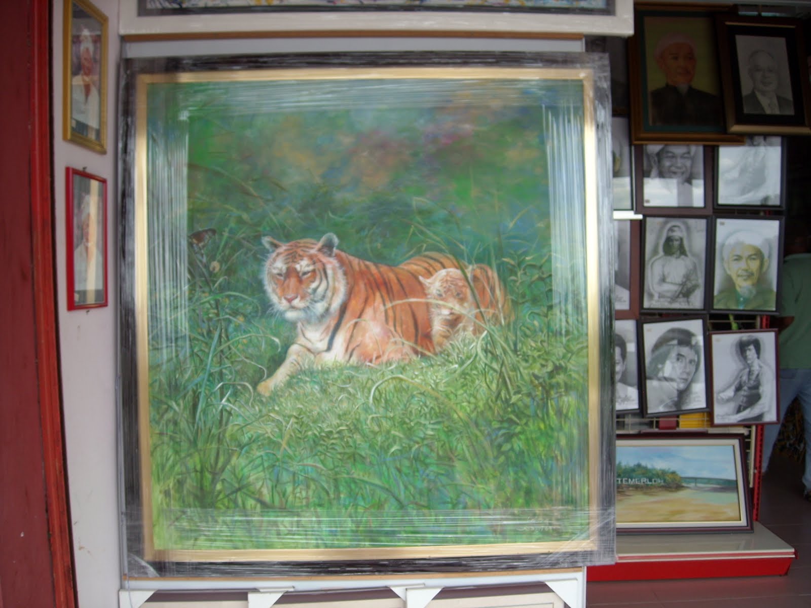 jmz framing: lukisan acrylic + frame double