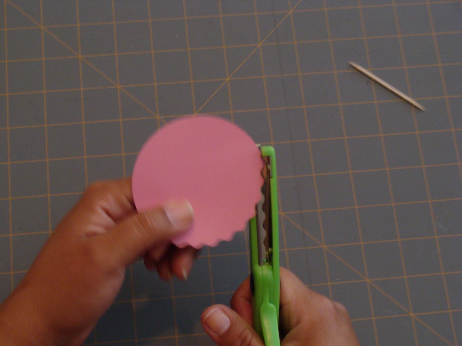 The Crafty Mosquito: How To Make Paper Flowers