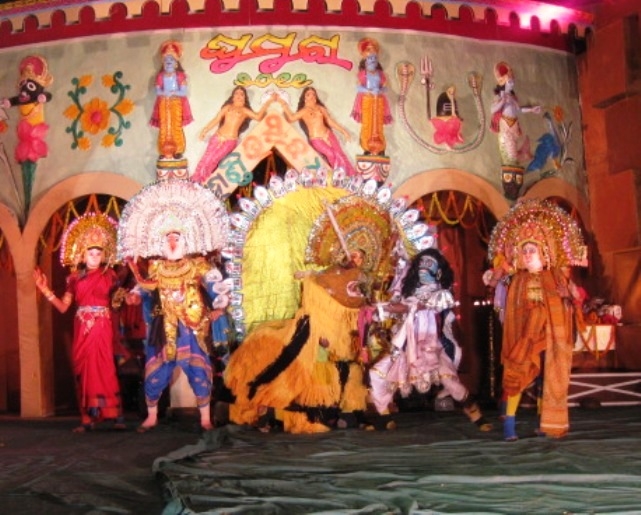 Kalahandia: Image of Kalahandi Utasav Ghumura-2011 at Dharamgarh from ...