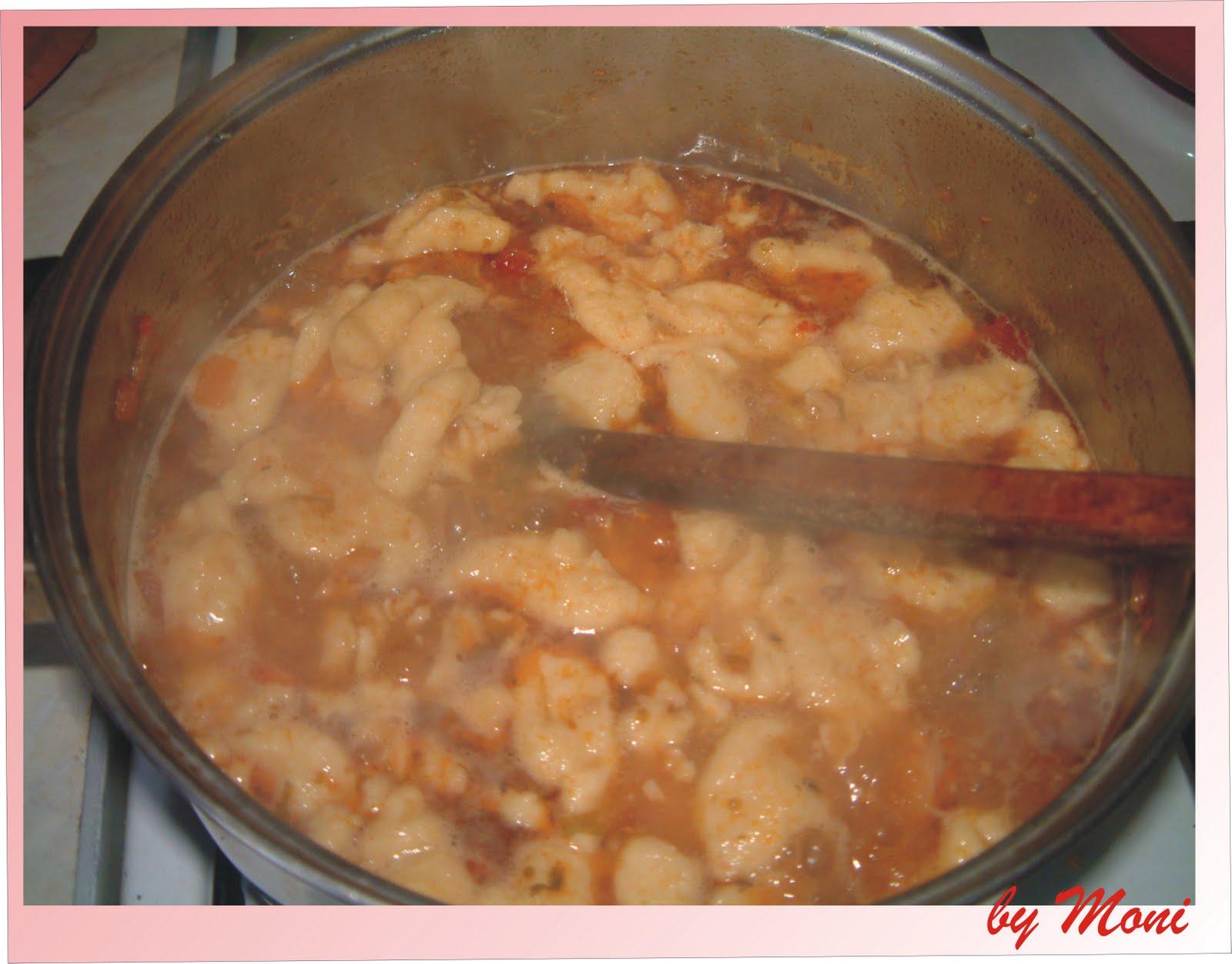 agenda culinara: TOCANITA DE PUI CU GALUSTE DE FAINA