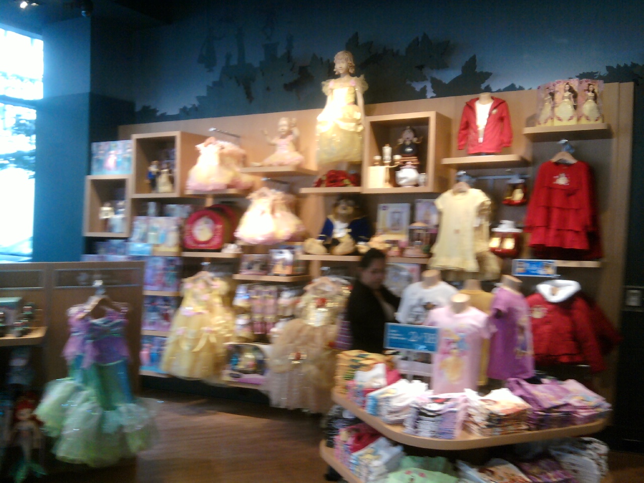 The Disney Dork Blog: Chicago Loop Welcomes Disney Store...
