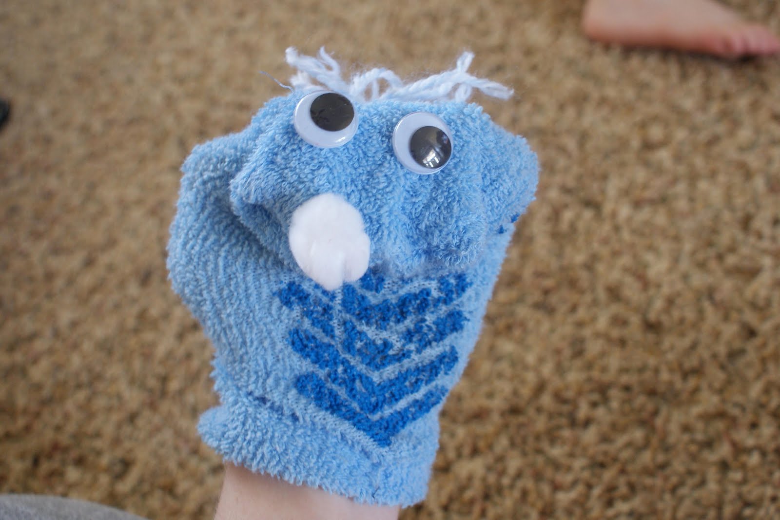 Ten Cow Chick: Sock Puppets