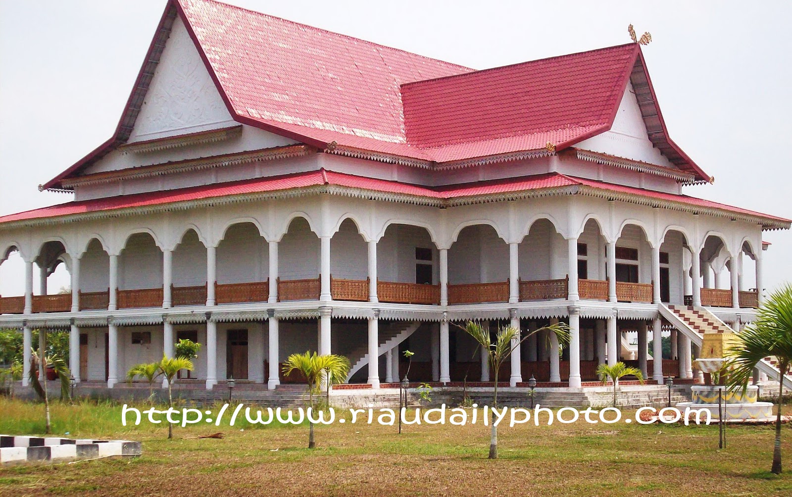 100+ Foto Gambar Sketsa Rumah Adat Melayu Riau Yang Harus Kamu...