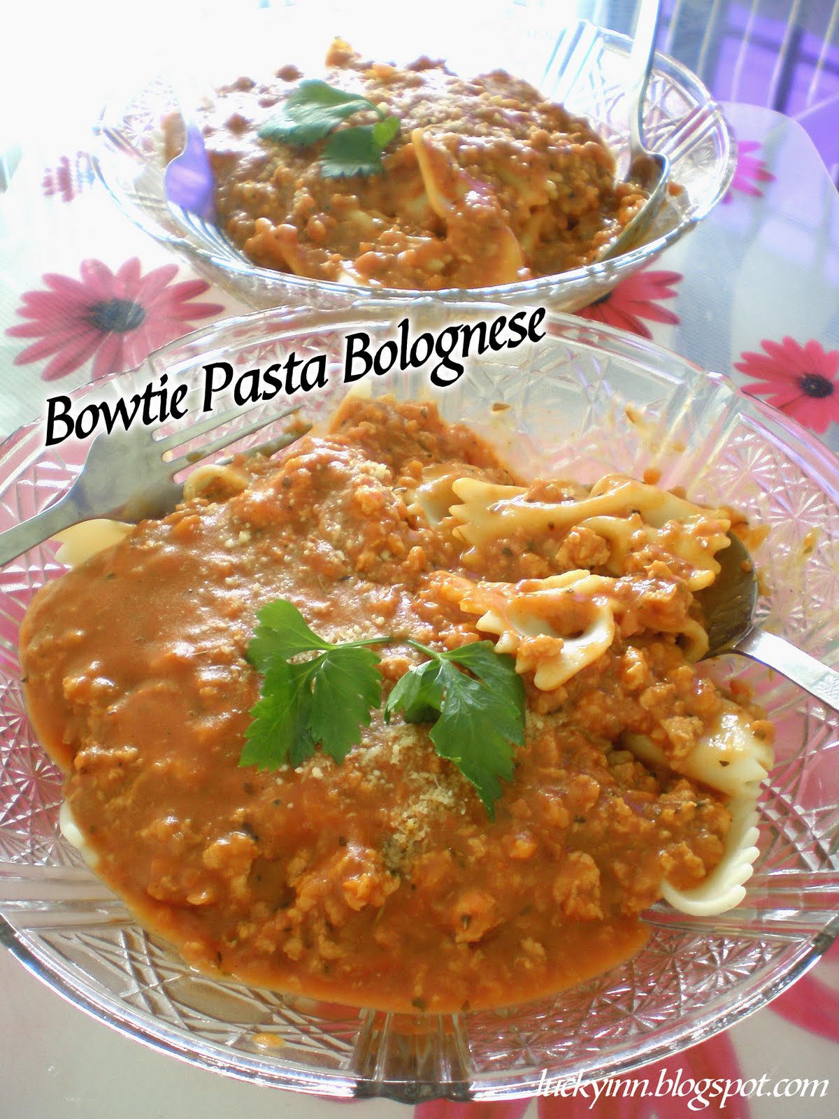 Lucky Inn: Bowtie Pasta Bolognese