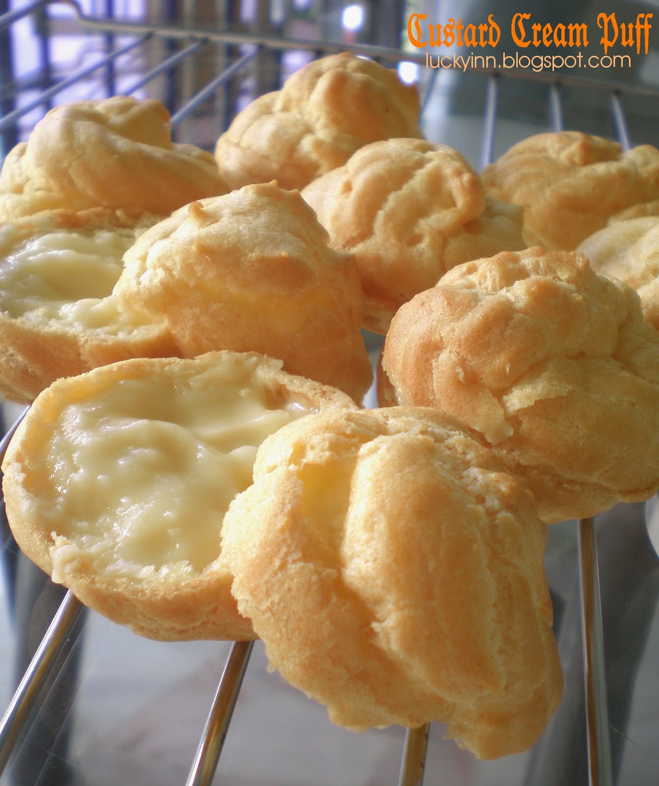 Lucky Inn: Custard Cream Puff