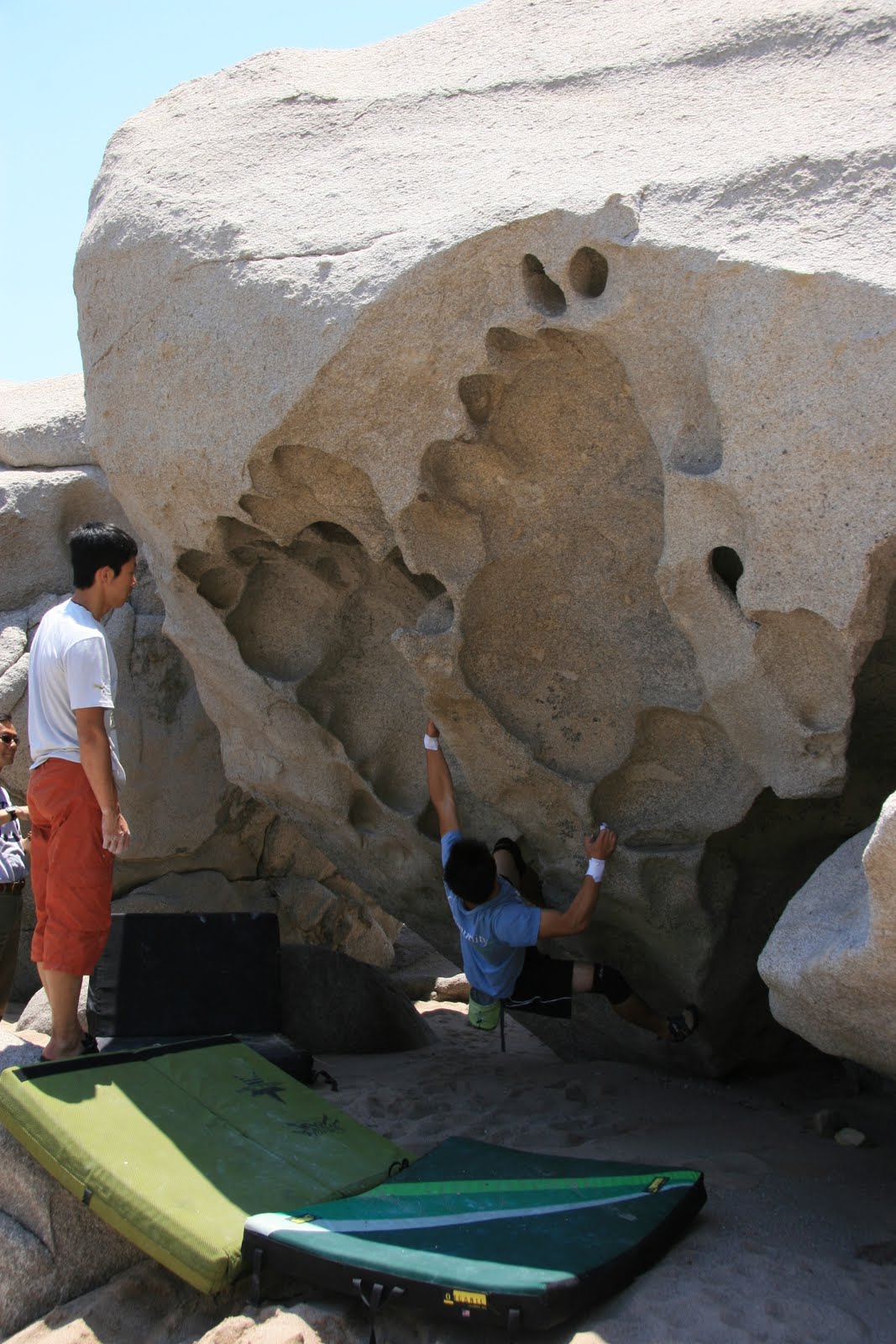 A Place Of Legend: China Bouldering 2/3