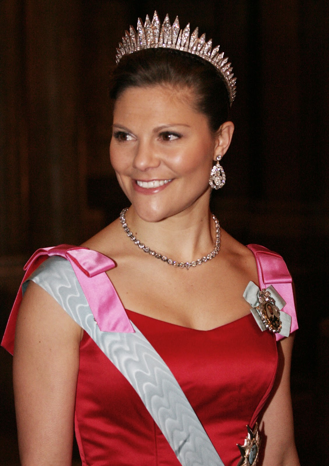 Hollywood Actress Wallpapers and Pictures: Princess Victoria, Crown ...