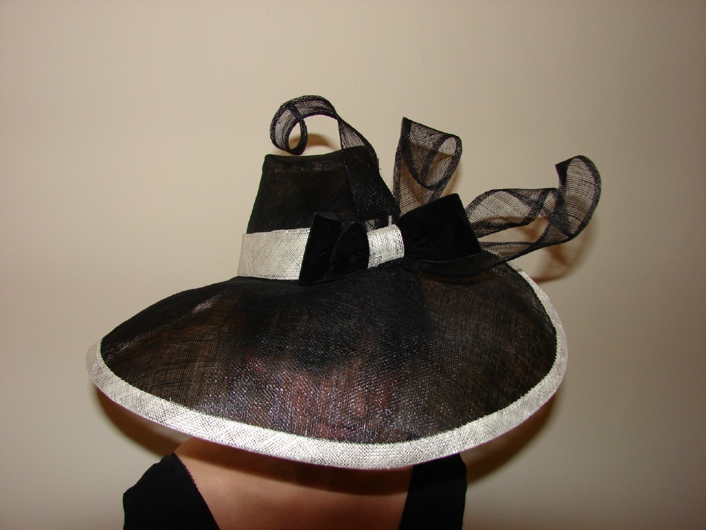 Wrapped Up With String: Lovely Hats!