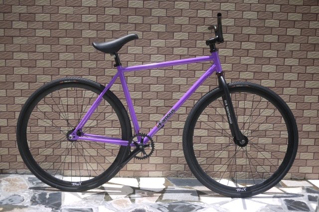 Airwalk Fixed Gear: inFamousBike Freestyle Complete Bike