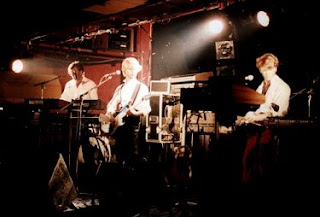 RetroUniverse: Listening For An Echo - A Pseudo Echo