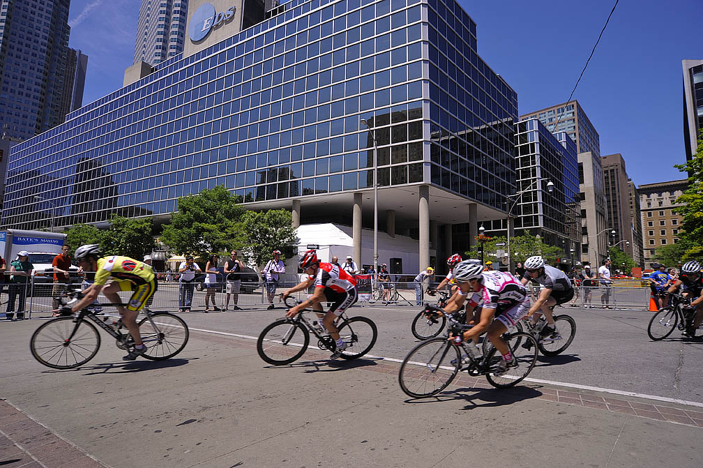 david leadbitter photography: Toronto Bike Racing - Front Street