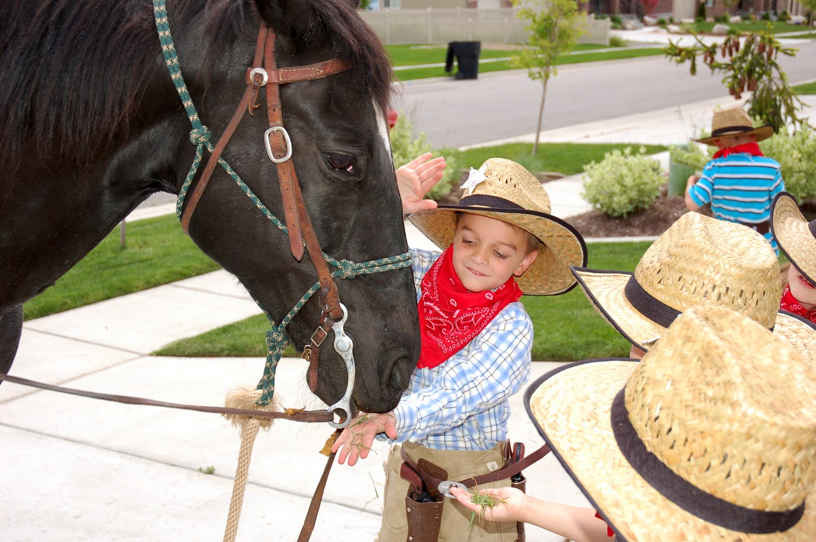 restlessrisa: Cowboy Party Games & Presents!