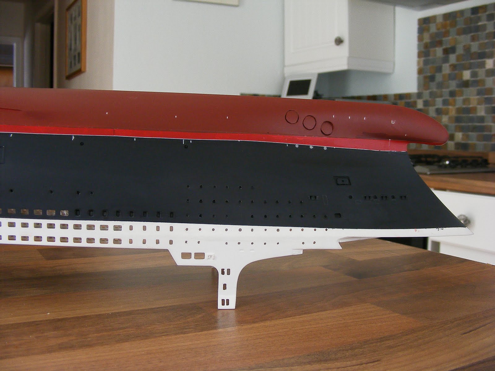 Queen Mary 2 Build - Revell 1/400