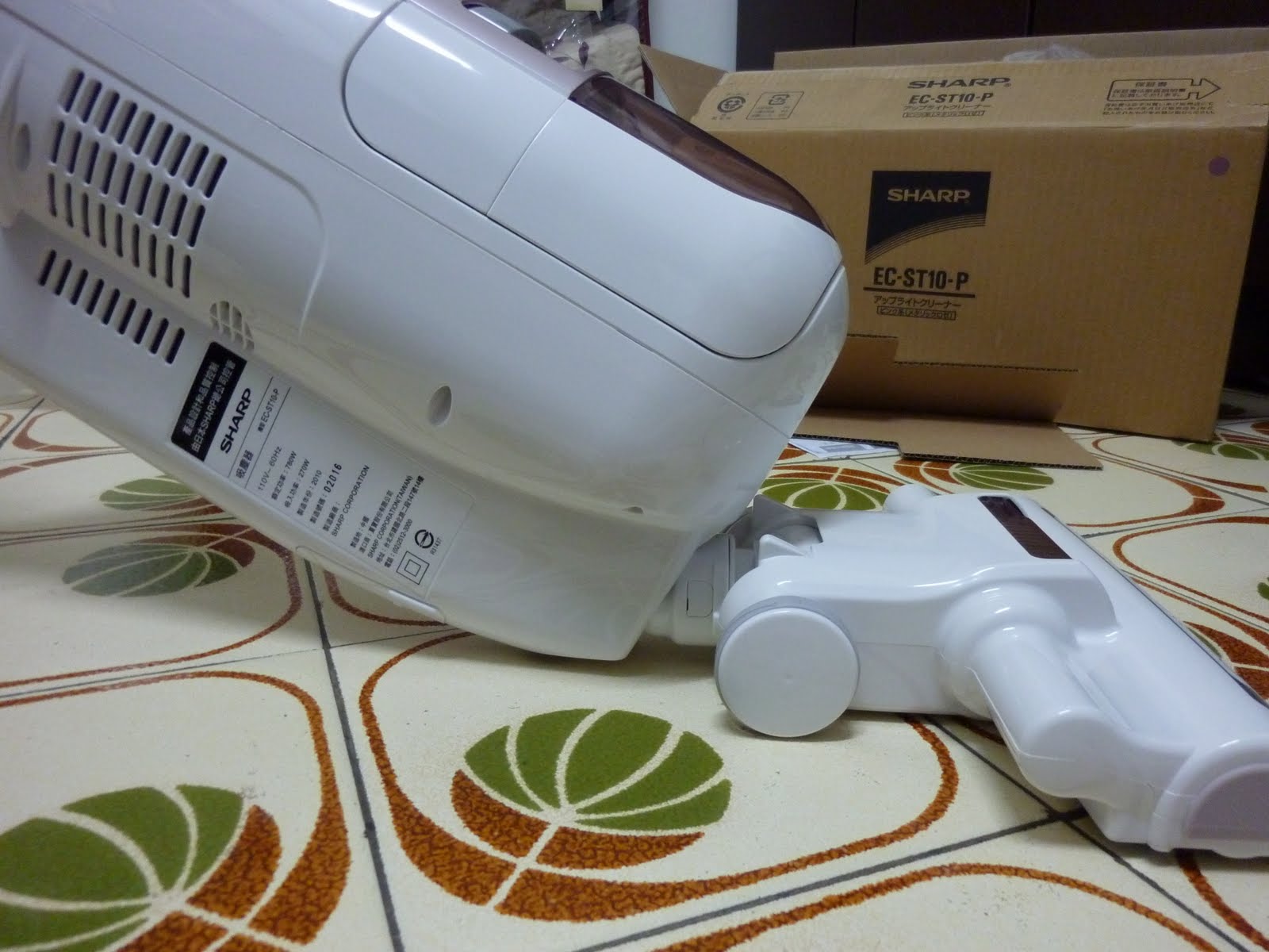 JC: SHARP 直立式吸塵器 EC-ST10