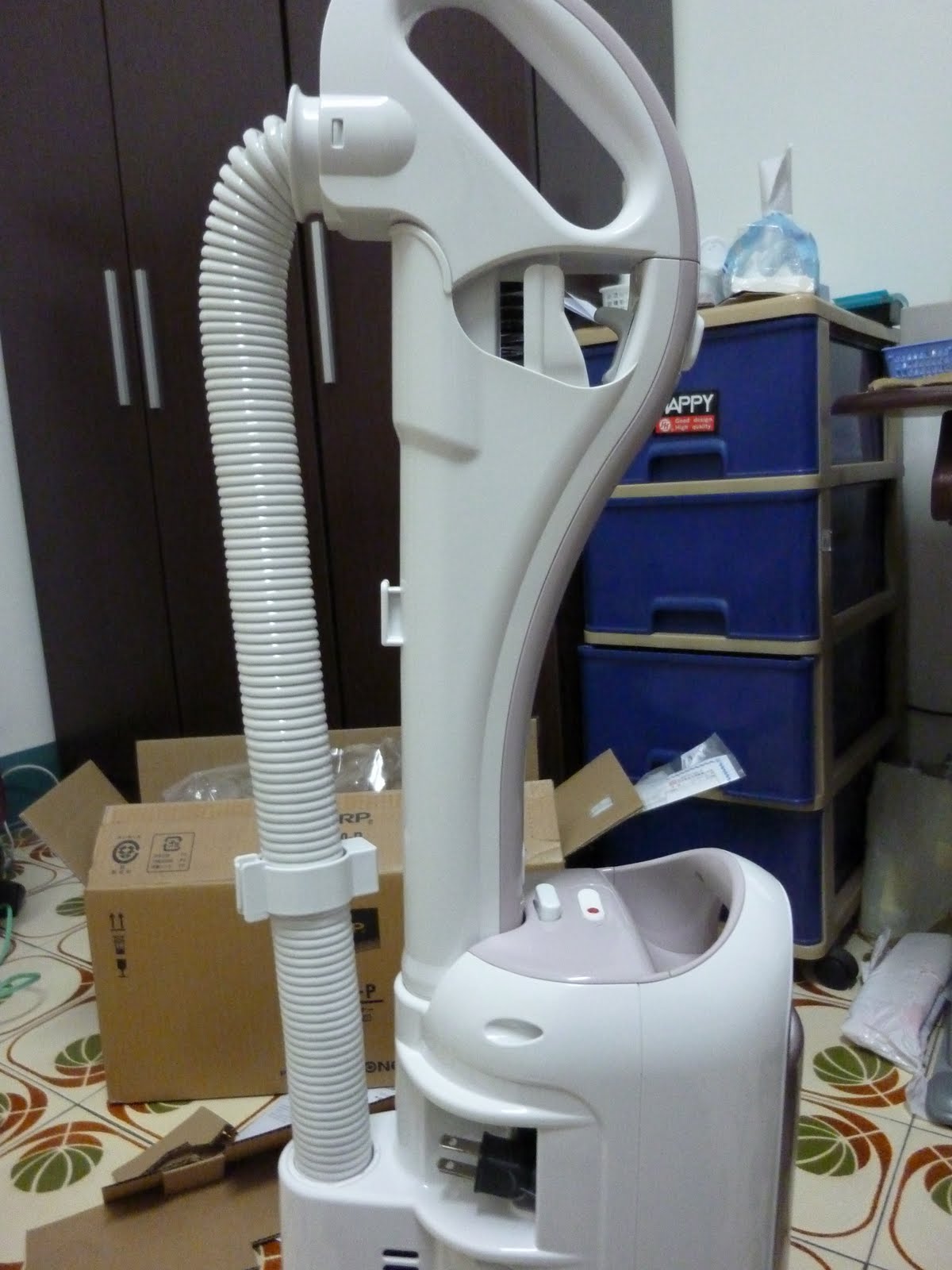 JC: SHARP 直立式吸塵器 EC-ST10