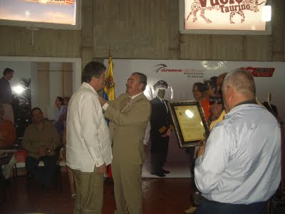 DINASTÍA BIENVENIDA: VALENCIA-VENEZUELA: MUERE EL EX-ALCALDE DON PACO ...