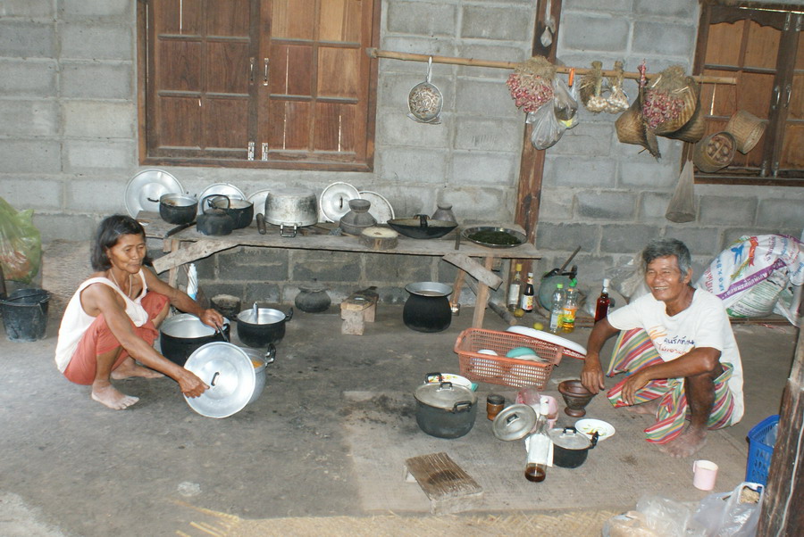 Thai Girl: Thai Rural Poverty-A Powder Keg?