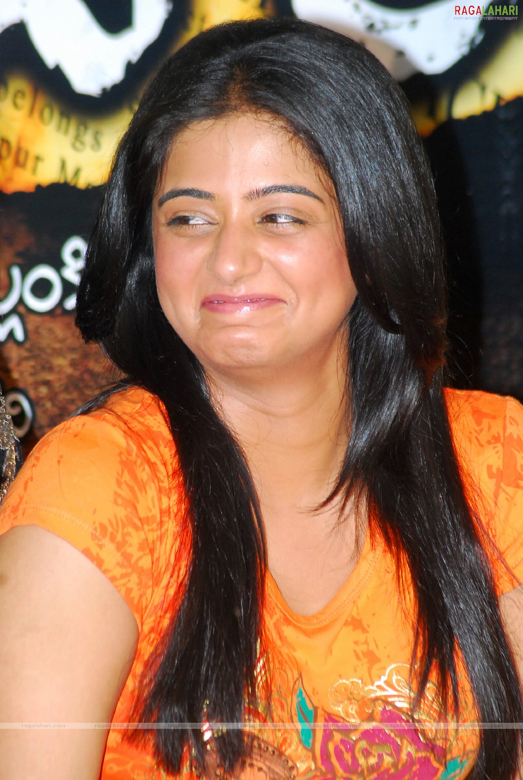 Shine Doohan: Bollywood Movie RAAVAN Star TOLLYWOOD Actress PRIYAMANI ...