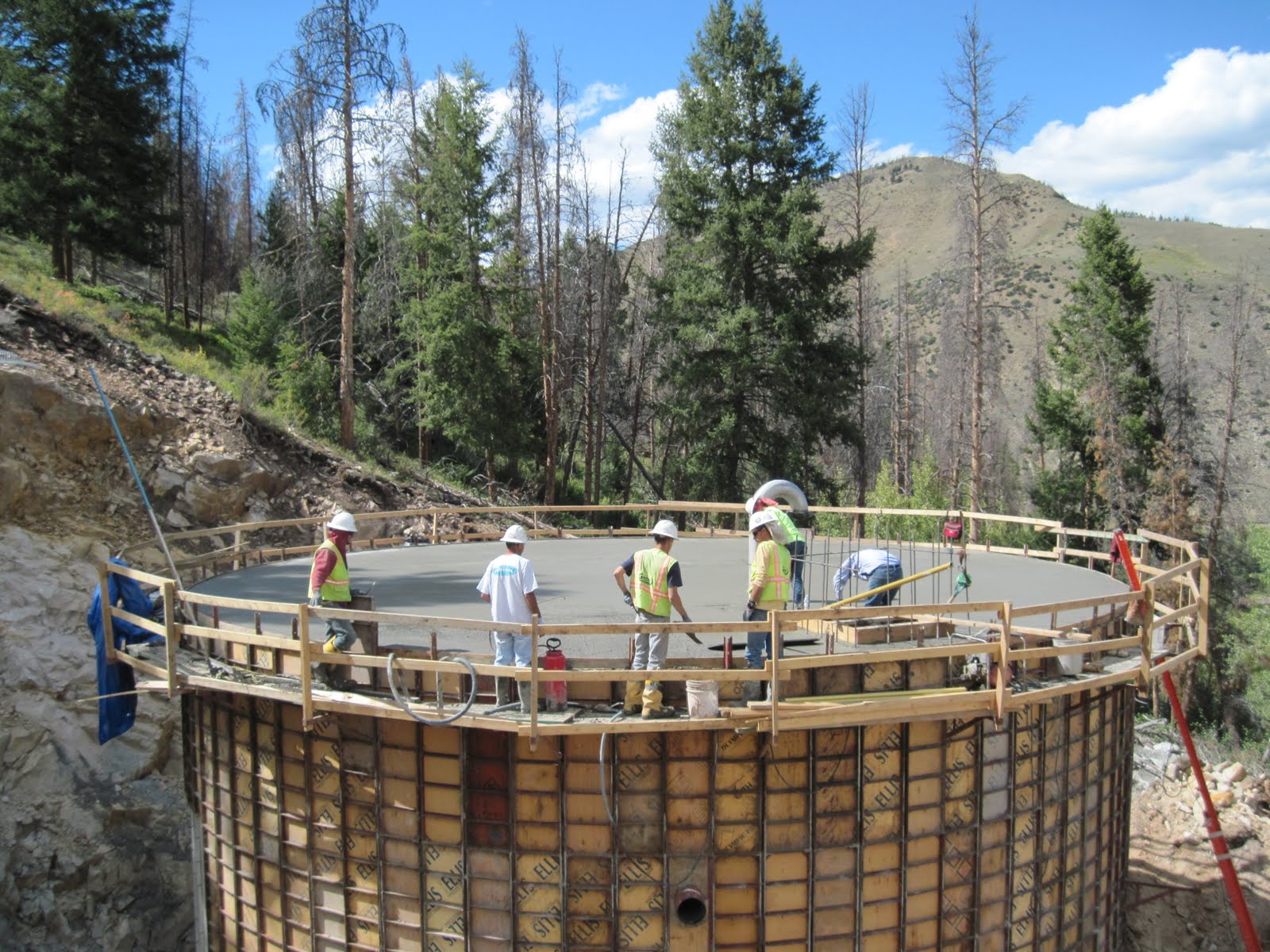 HSW Construction Information: New Water Tank Nears Completion