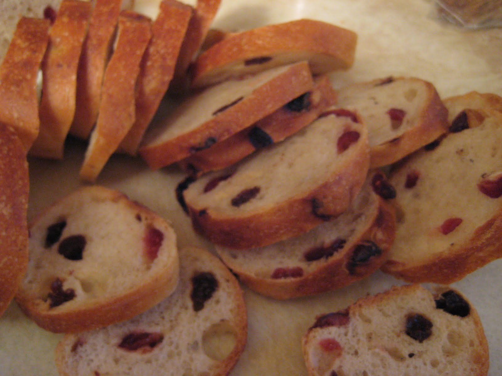 doughadear: Toasted Raisin Cranberry Slices