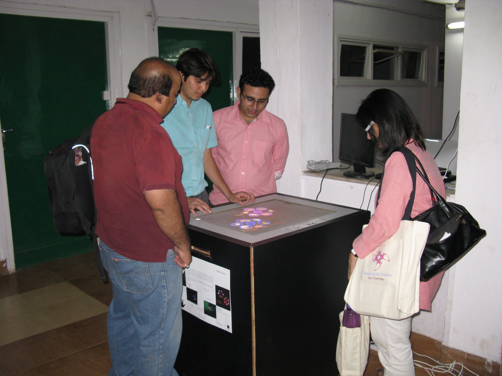 OoBI [Out of Box Interaction]