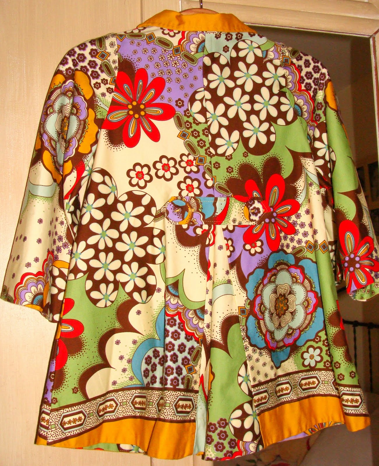 BAZAR MODA INFANTIL: SOBRETUDO DA MARCA FÁBULA (MARCA INFANTIL DA FARM)