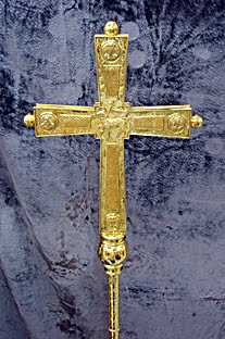 Te Deum laudamus!: Pope Benedict gets a new pastoral staff....