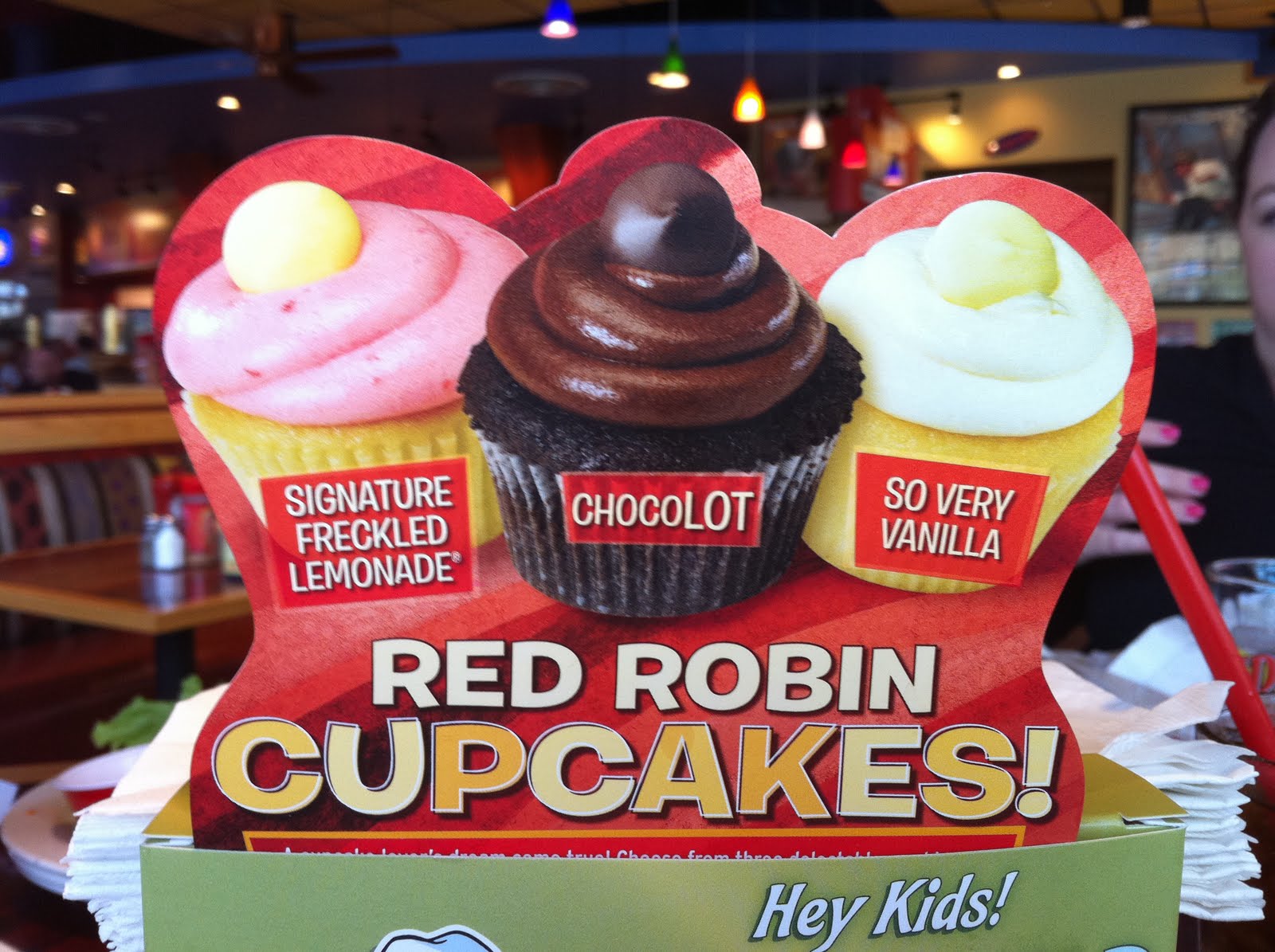 Red Robin Freckled Lemonade Cake Recipe - Banana-breads.com