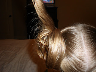 Girl Hairdos & Ideas: Messy Piggy Tails