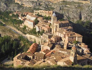 T E C T O N I C O .: EL HOGAR MEDIEVAL