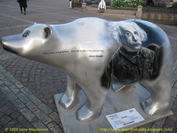 BRASIL - FINLÂNDIA: UNITED BUDDY BEARS EM HELSINKI