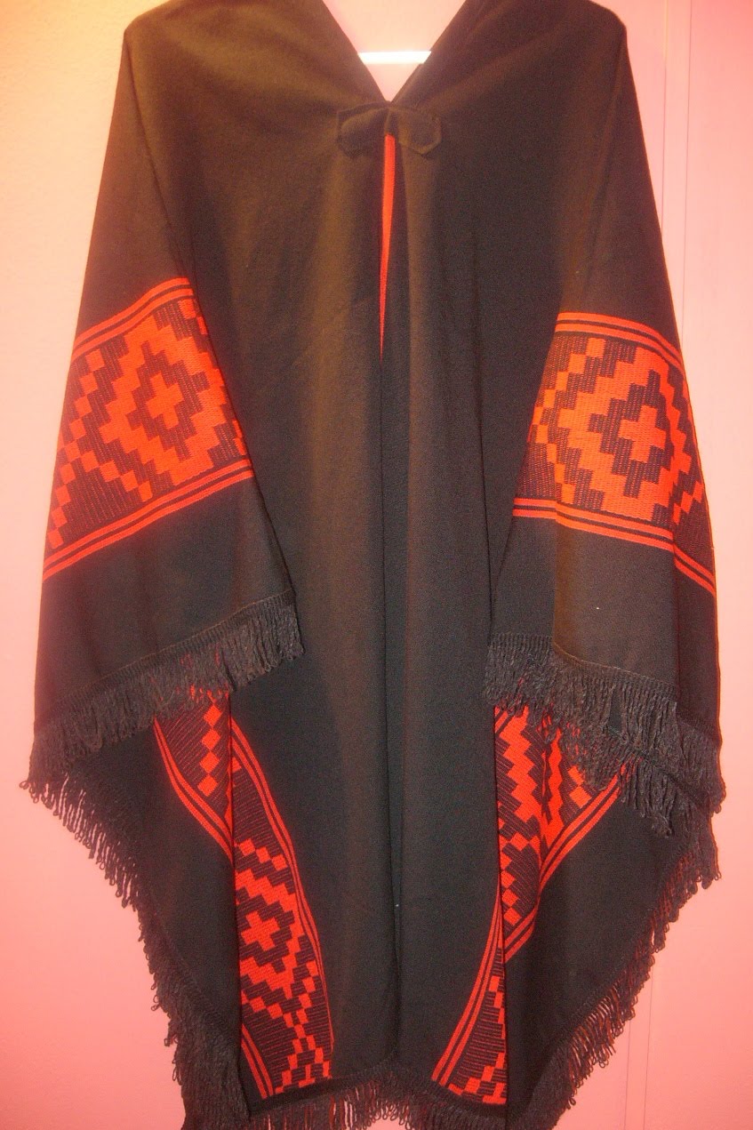 "El Camino Real" Talabartería: Ponchos y Ruanas