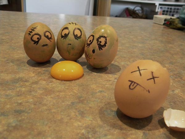 LIKE AND SHARE: Funniest Egg Arts – Cool Pictures