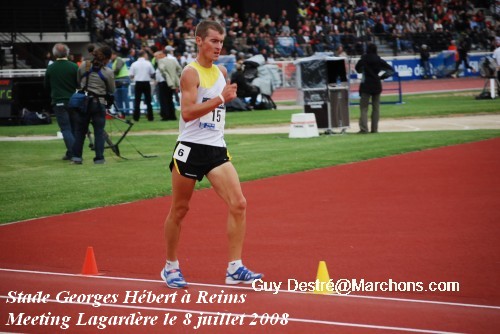 Marchons.com le blog: Stade d'athlétisme Georges Hébert à Reims