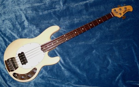 Rex and the Bass: MusicMan Month: The Stingray Bass