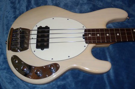 Rex and the Bass: MusicMan Month: The Stingray Bass