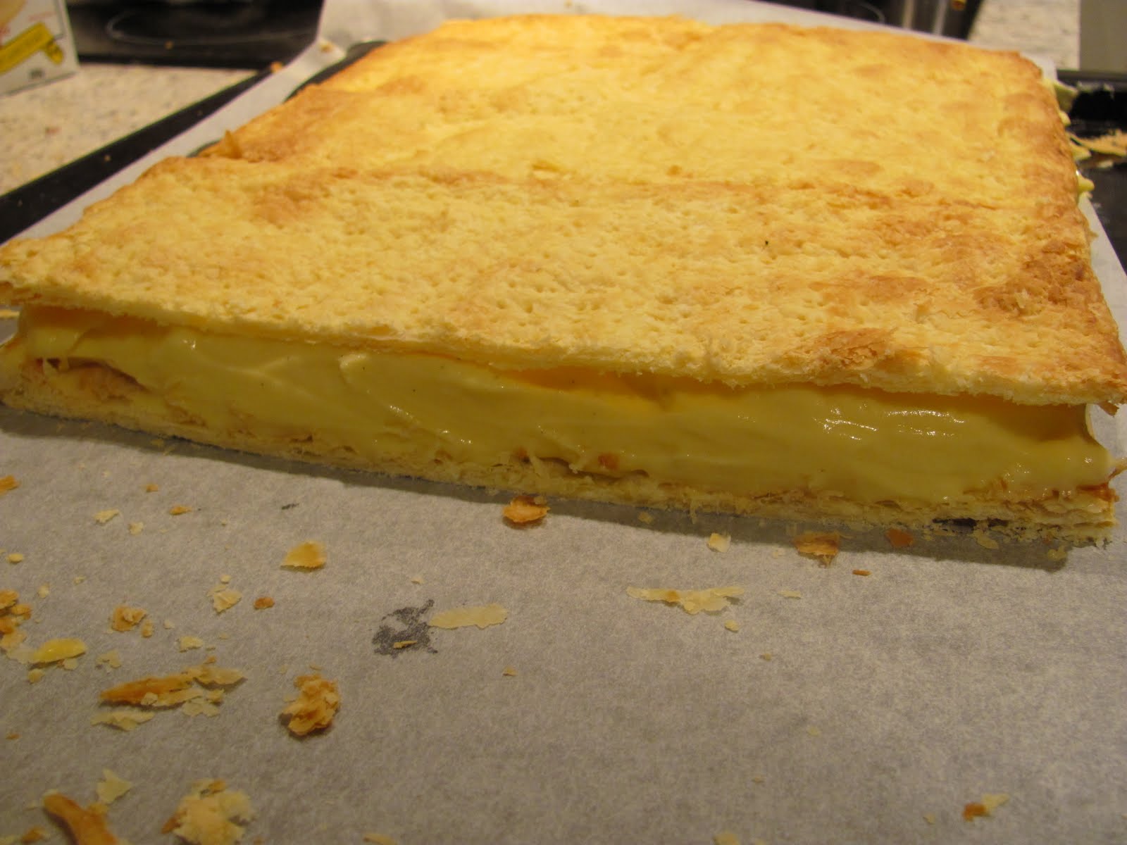 Mrs Cake: The Ultimate Custard Square Hunt - Edmonds Cookbook