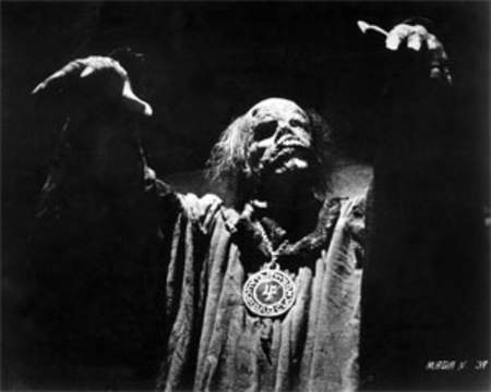 Azteca Theater: La Momia Azteca: Mummy Movies for Halloween!