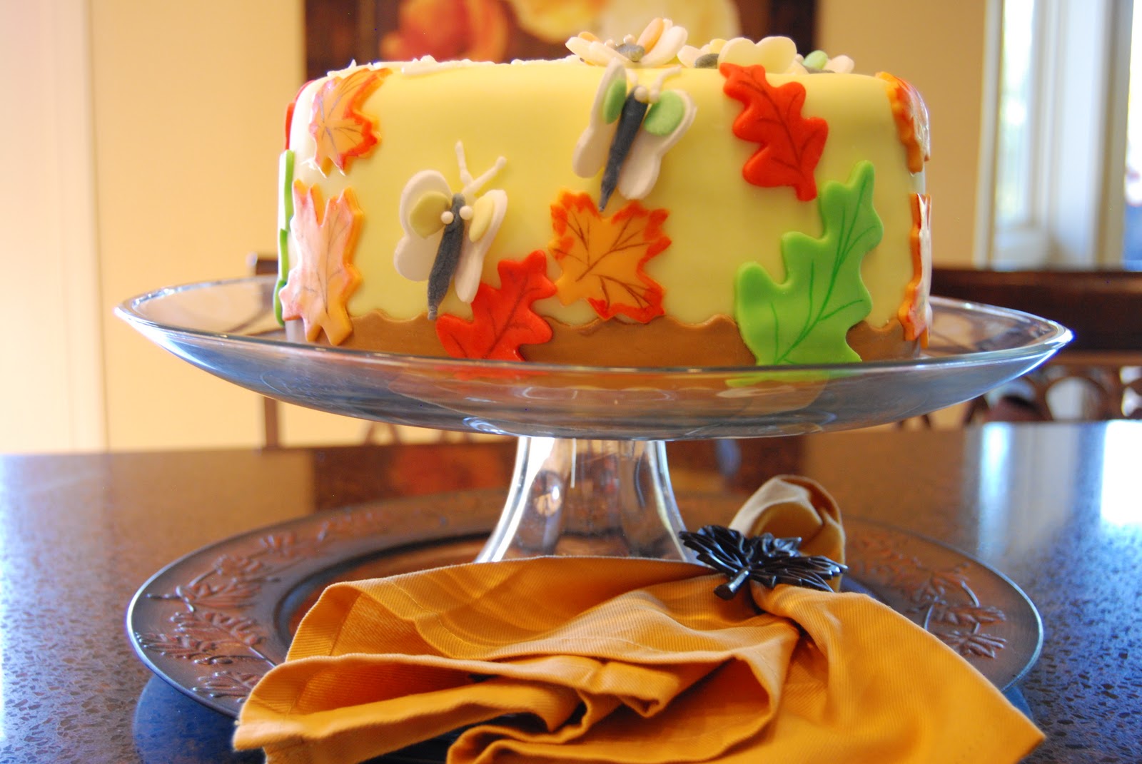 Perfect Fall Birthday Cakes | Food and drink