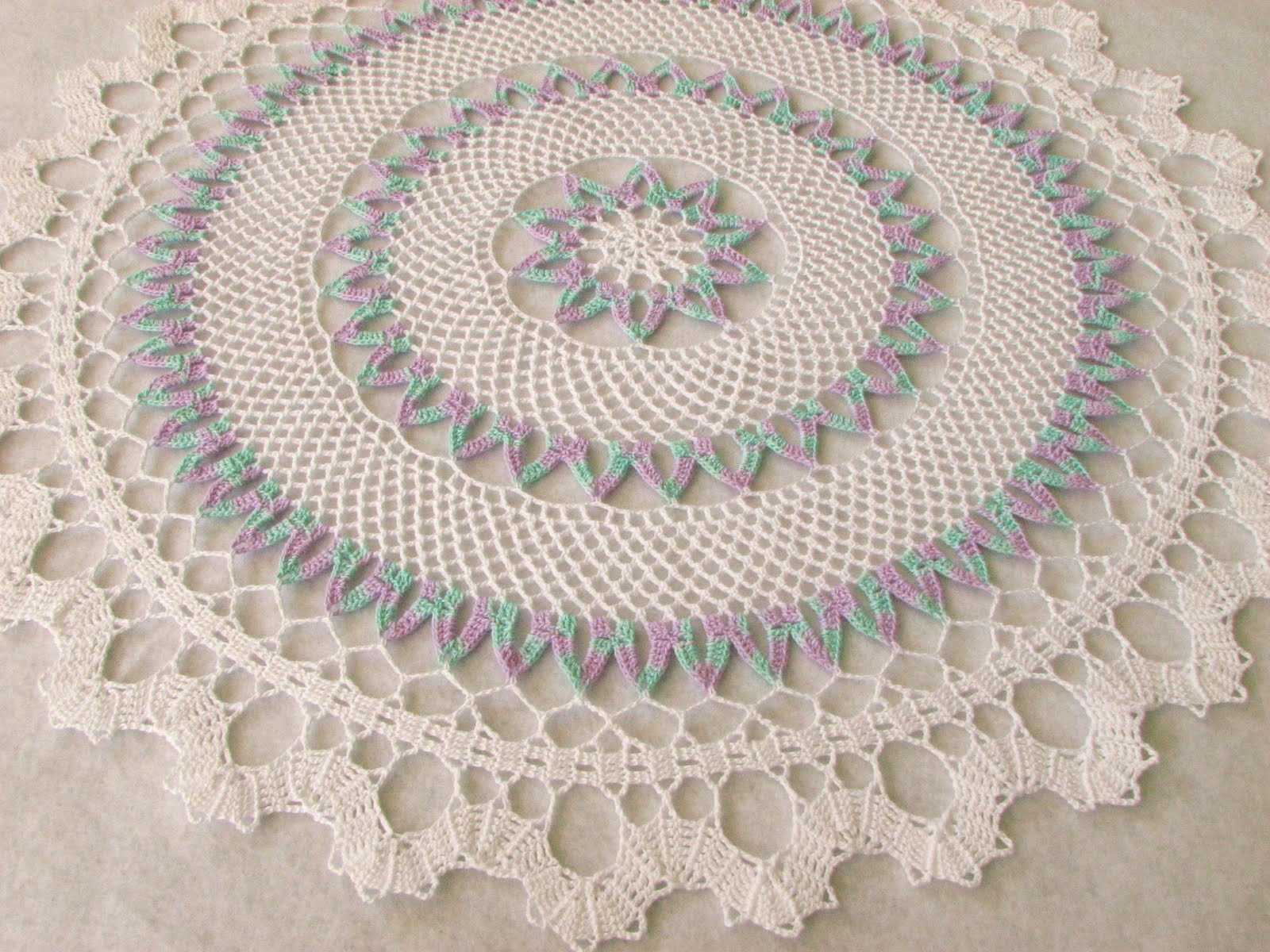 crochethuahua: Tropical Bruges Lace Doily