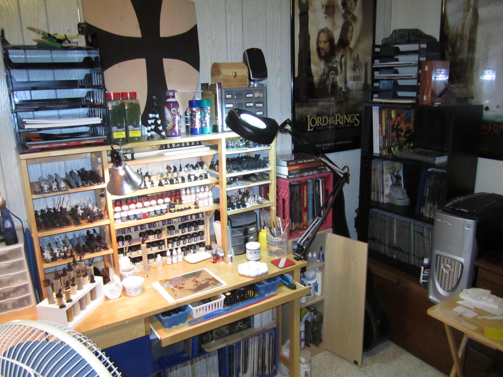 Blackwarden: Hobby Desk