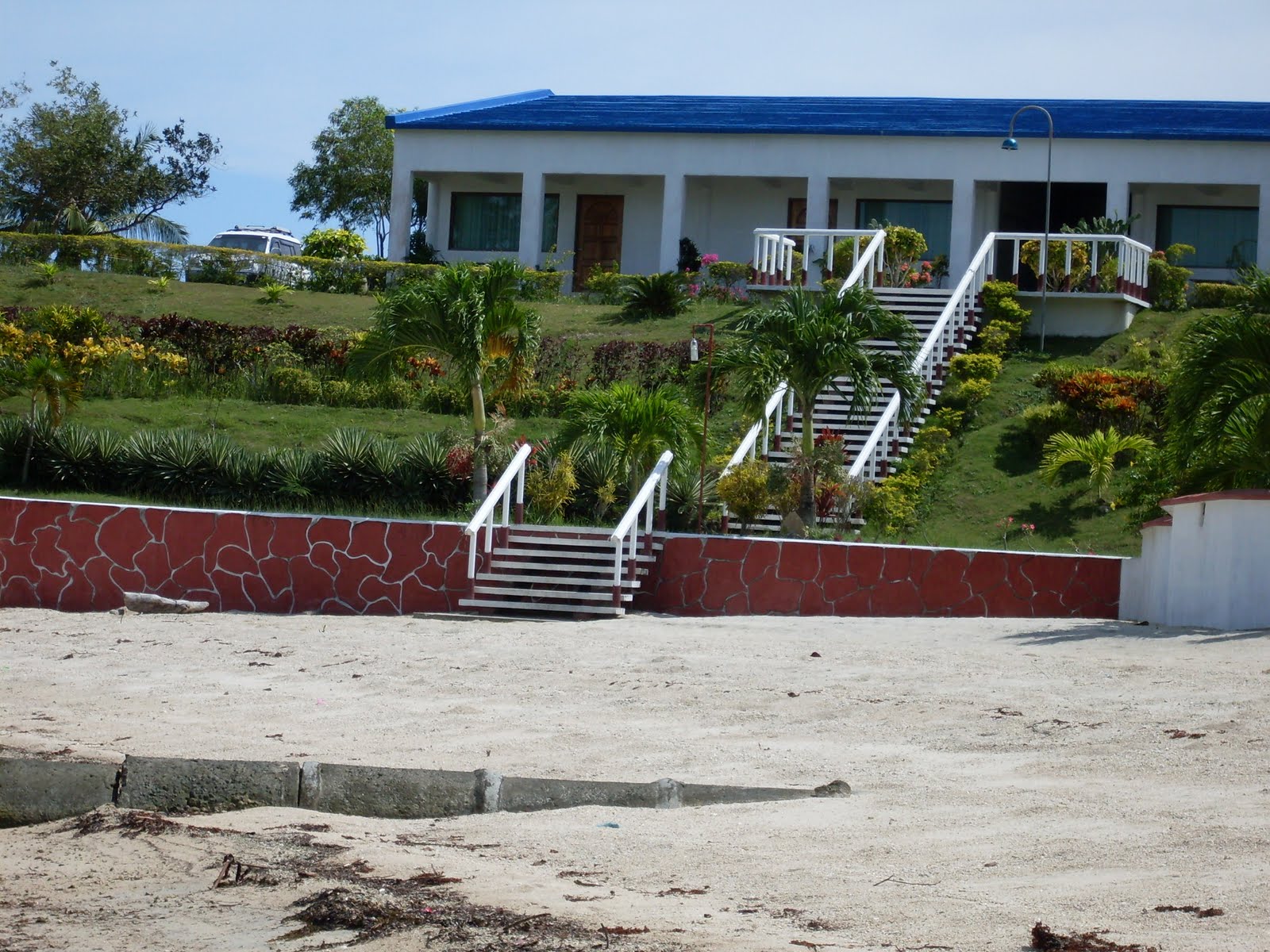 Here and There -- Everywhere!: Bonista Beach Resort (Escalante City)